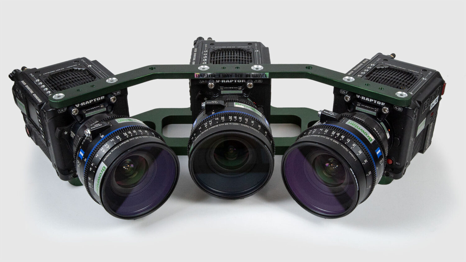 3- WAY (3 x RED DSMC3 V-RAPTOR [X] ) LANDSCAPE ARRAY RIG Hire in the UK ...